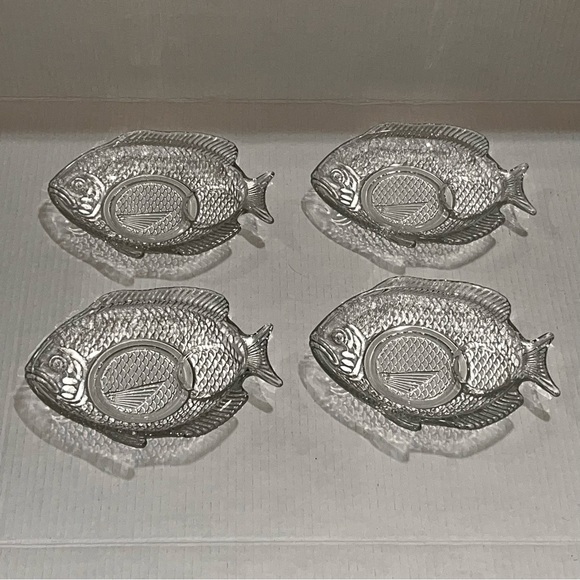 Vintage | Dining | Vintage Clear Glass Fish Snack Plate Appetizer Plate ...